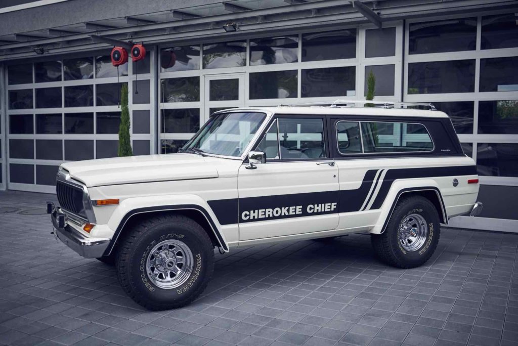 Jeep Cherokee Chief - Martini Racing